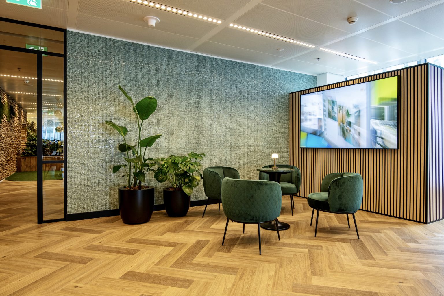 Contact | Onze collega's staan voor je klaar | Hoogerwerf